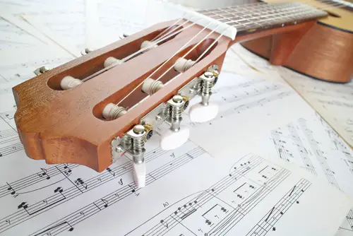 How Many Notes Are On A Guitar? - On Point Guitar