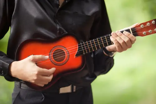 Are Mini Guitars Harder to Play? A Comprehensive Guide - On Point Guitar