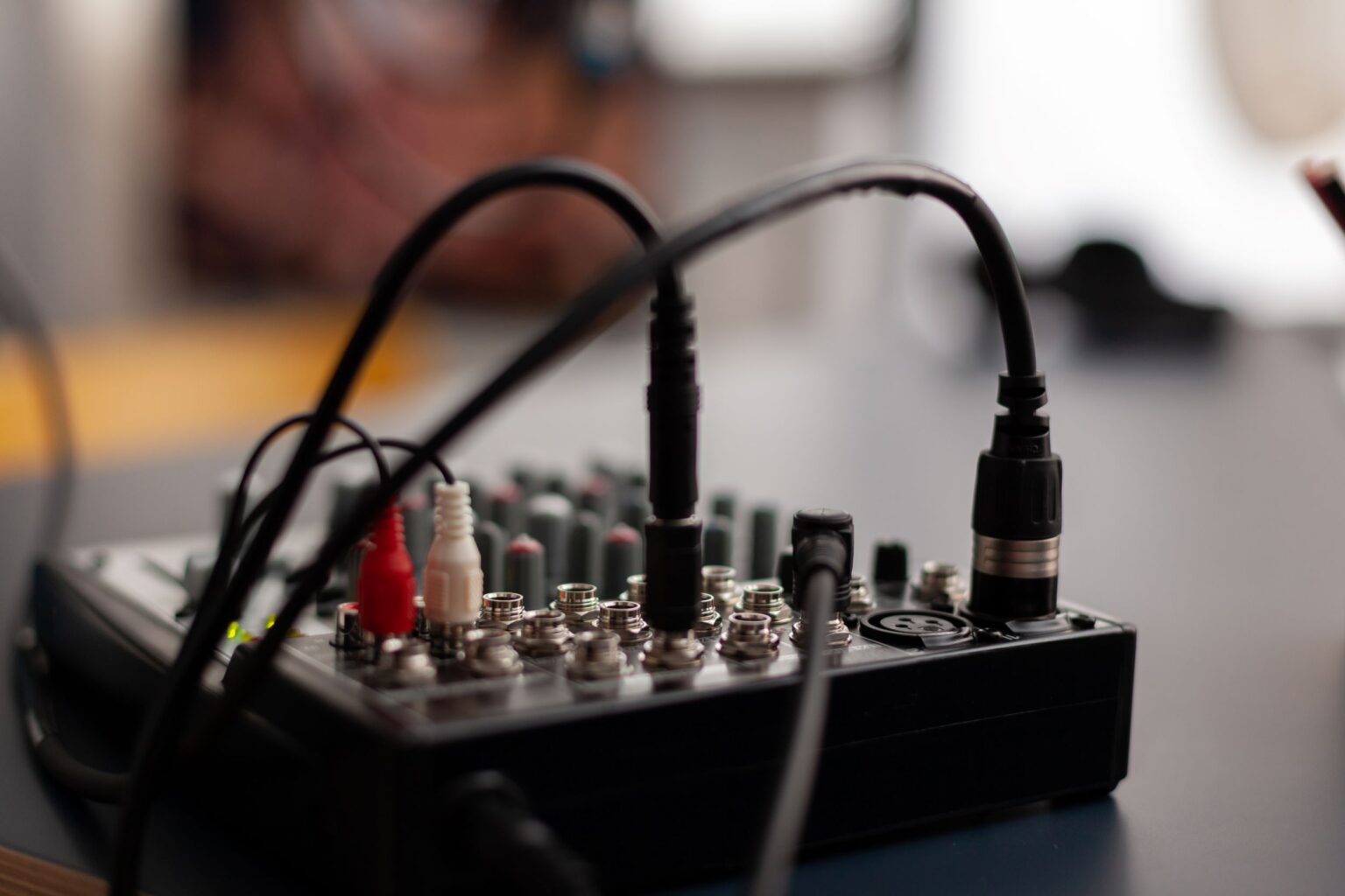 EQ Pedal Placement Tips: A Comprehensive Guide - On Point Guitar